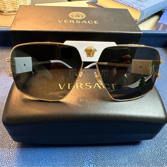 Versace | Accessories | Rare Hard To Find Versace Sunglasses New With ...